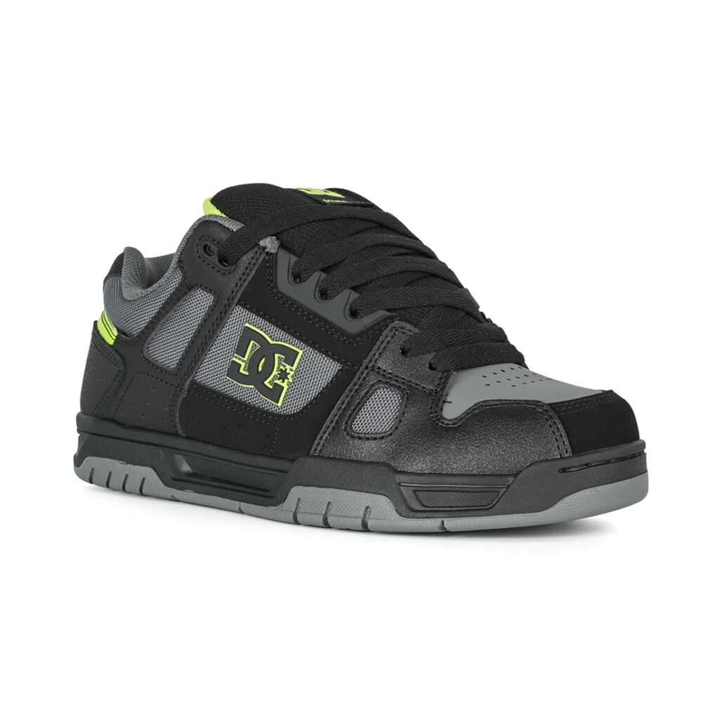 DC Shoes & Clothing | Free UK Shipping - Supereight