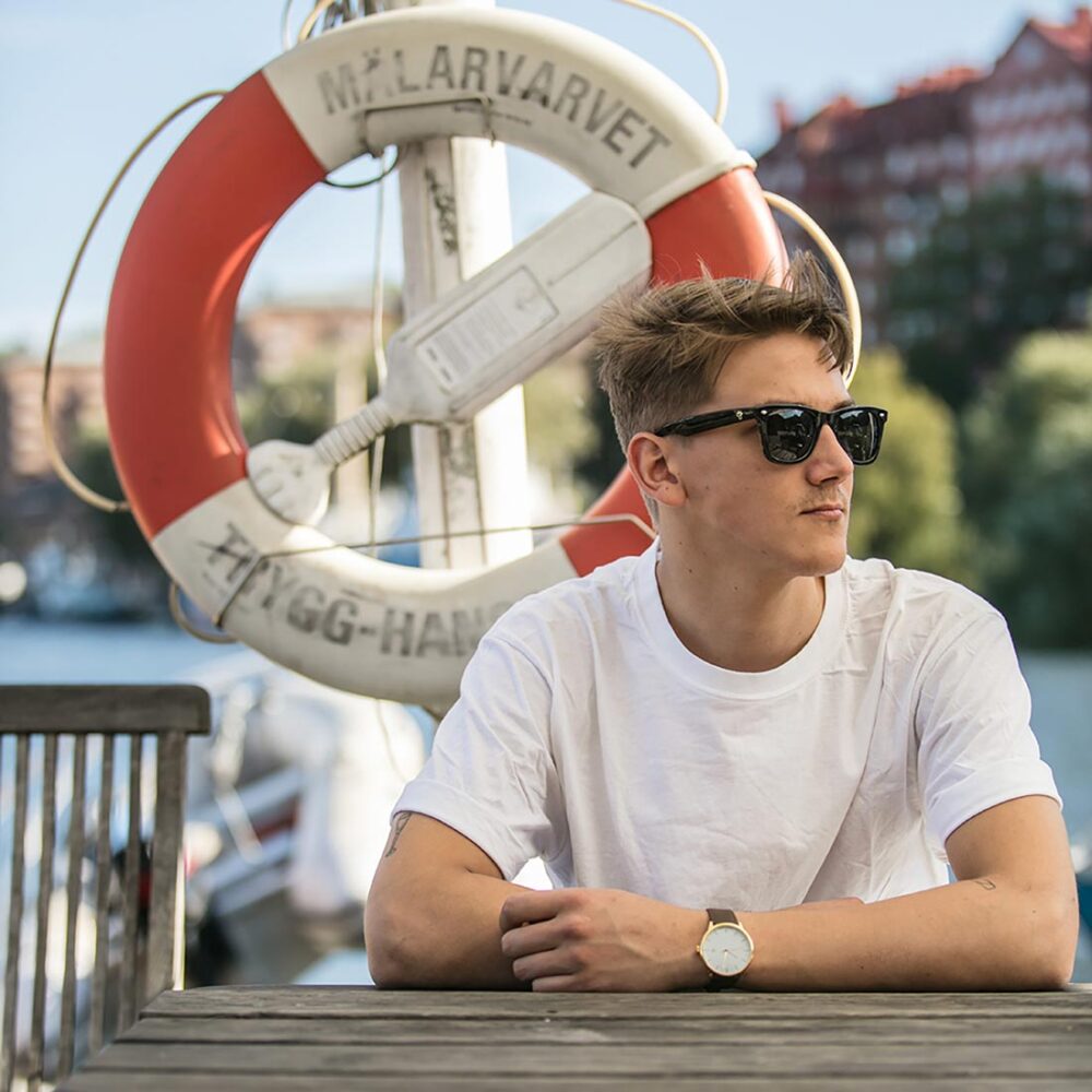 CHPO Noway Sunglasses - Shiny Black - Supereight